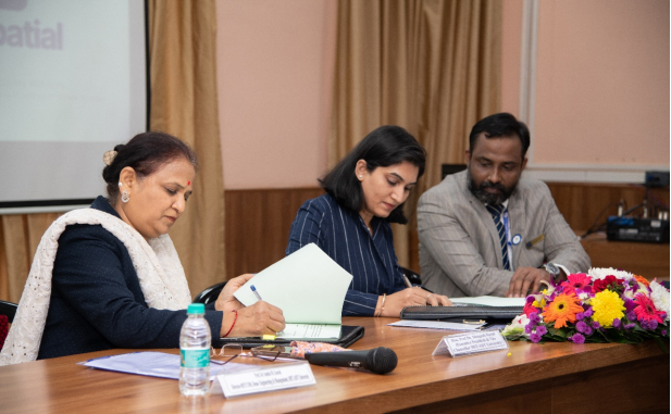 MITCOM student and faculty achievements - MIT College of Management ...