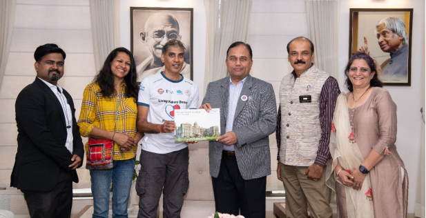 MITCOM student and faculty achievements - MIT College of Management ...